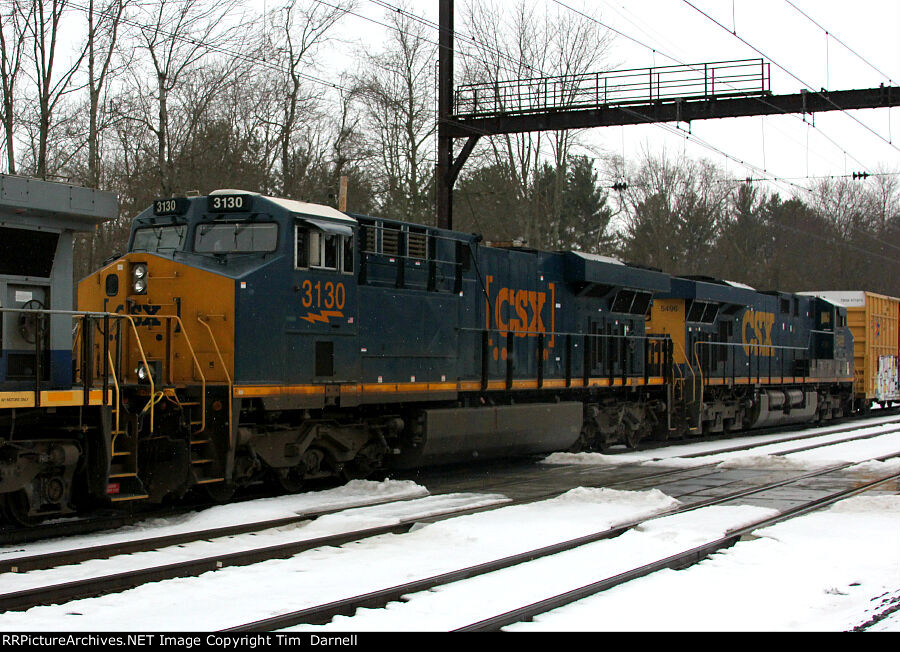 CSX 3130 on Q300